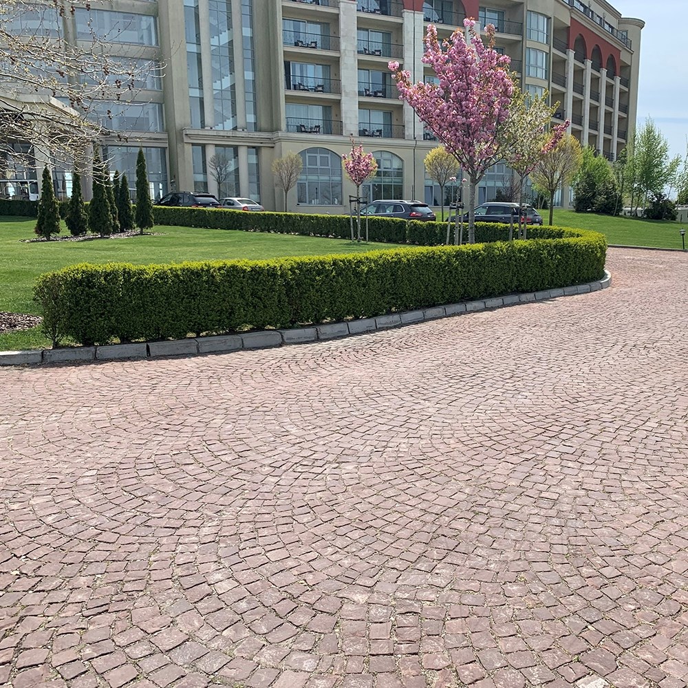 Red Vidin Sandstone Splitface Cobblestone - Piatraonline UK